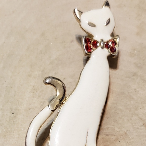 Jewelry | Posh Kitty Pin | Poshmark